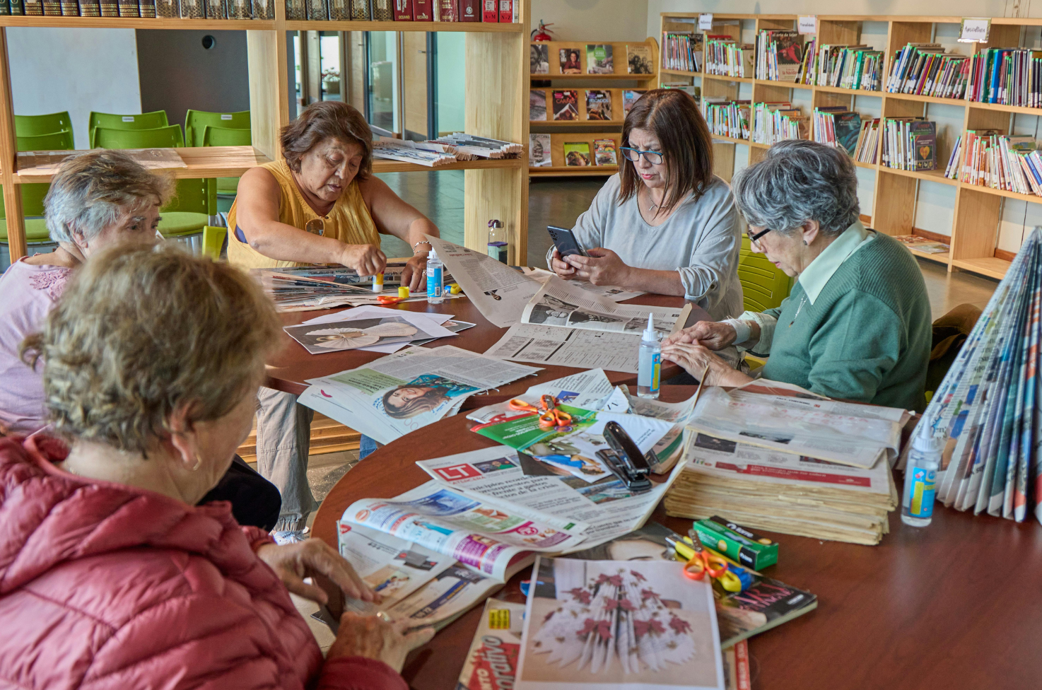 Festive fall holiday activity ideas for senior living | LifeLoop